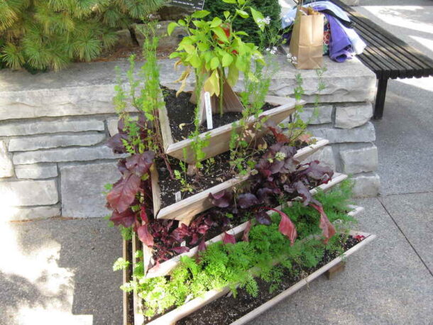 13 Easy DIY Raised Garden Bed Ideas